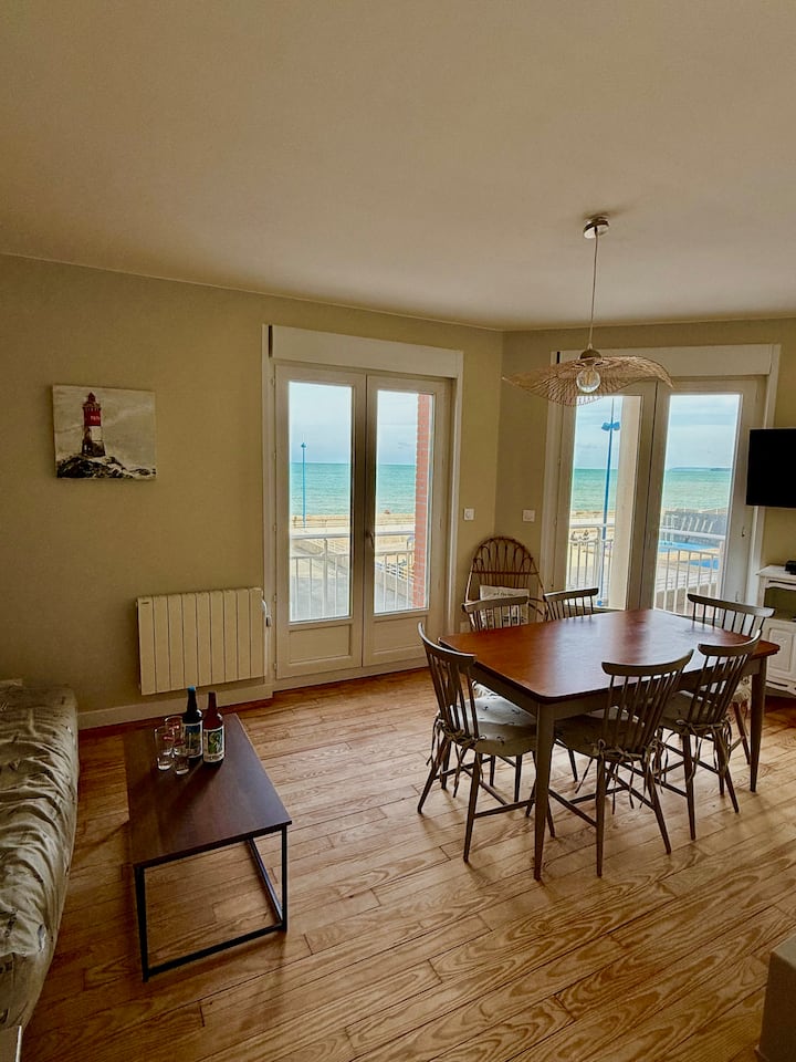 Le Phare, Face à La Mer. Vue Incroyable ! - Saint-Valery-en-Caux