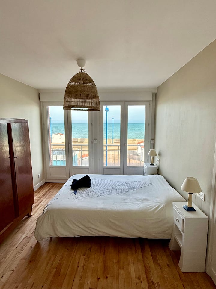 Le Phare, Face à La Mer. Vue Incroyable ! - Saint-Valery-en-Caux