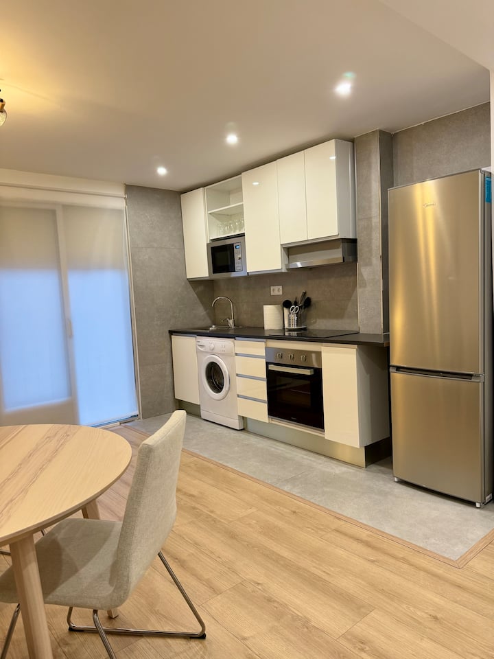 Luminoso Y Acogedor Piso En El Centro De Zaragoza - Zaragoza, España