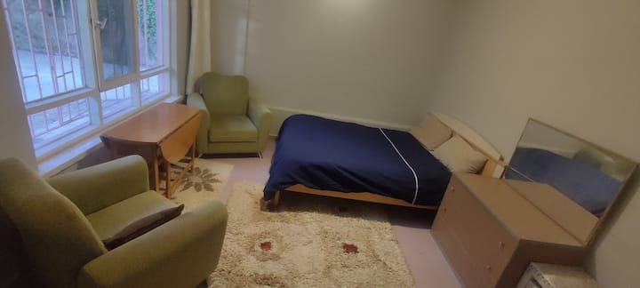 Bahçe Manzaralı Huzurlu Sessiz Tüm Daire - Sincan