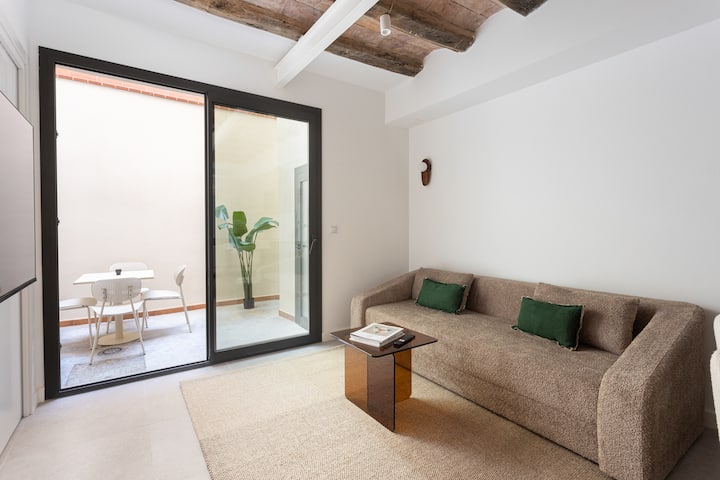 Your Quiet Escape - Barcelona