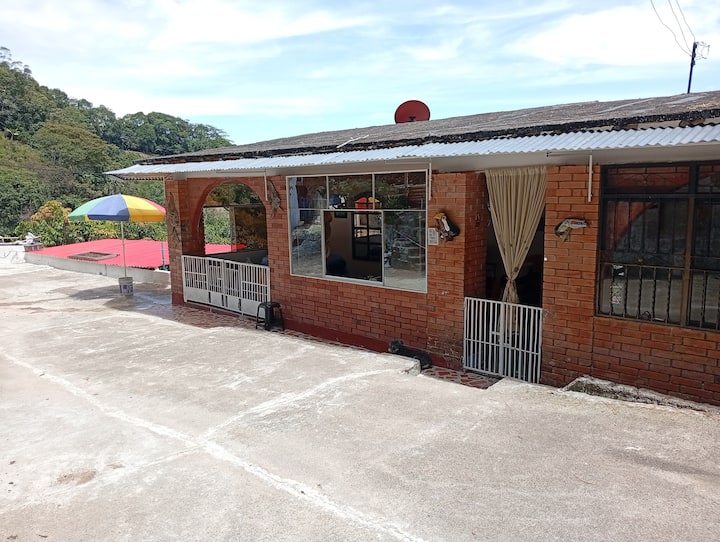 Casa Campestre Acogedora Cerca A La Ciudad - Ibagué