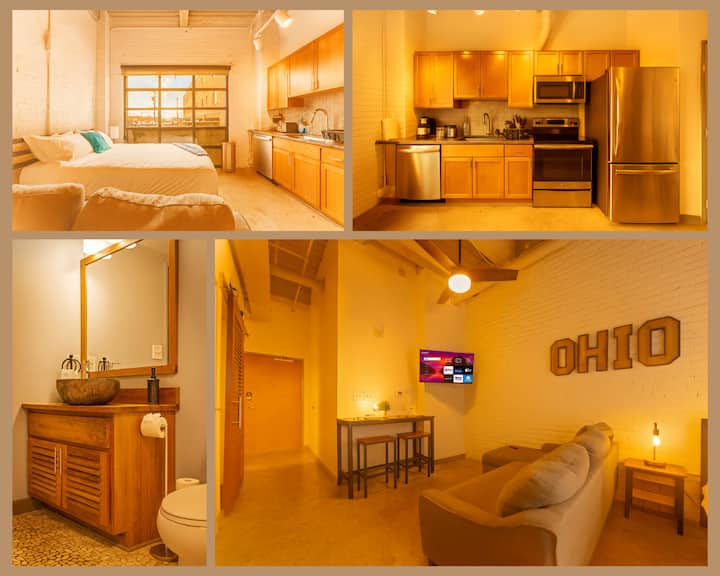Modern City Retreat | Fast Wi-fi | Near Cafés - Cleveland