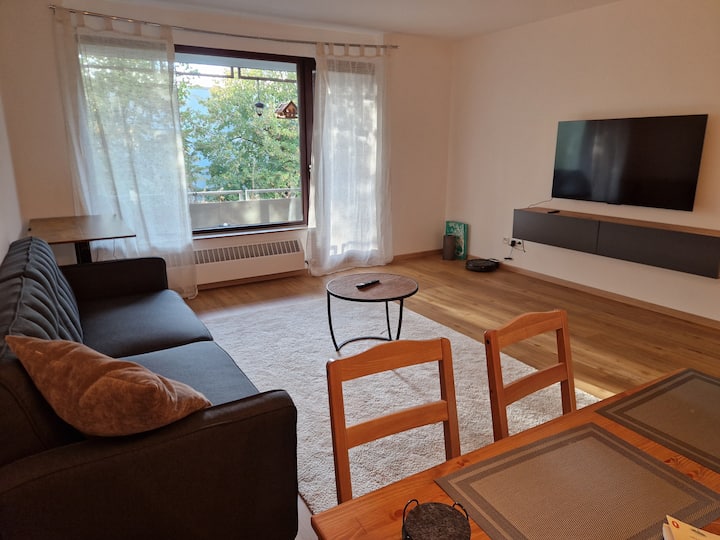 Geräumige 2 Zimmer Wohnung In Ruhiger Lage - Bonn