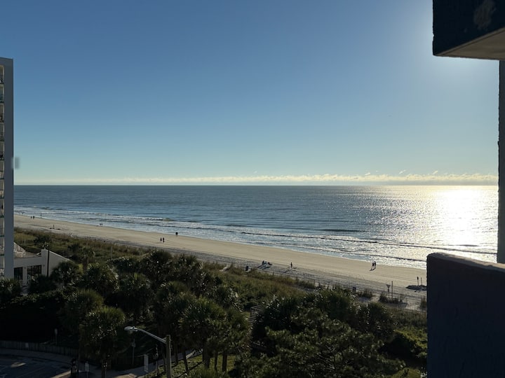 1 Bedroom Oceanview Condo In Myrtle Beach - Myrtle Beach, SC