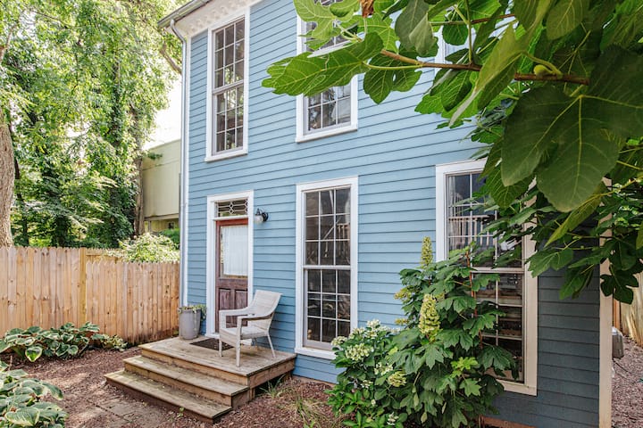 1 Bed, 1 Bath - Near Uva Hospital & Downtown Mall - Charlottesville, VA