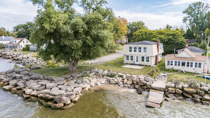 Pineappleroc Lake Ontario Rockaway - Hilton, NY