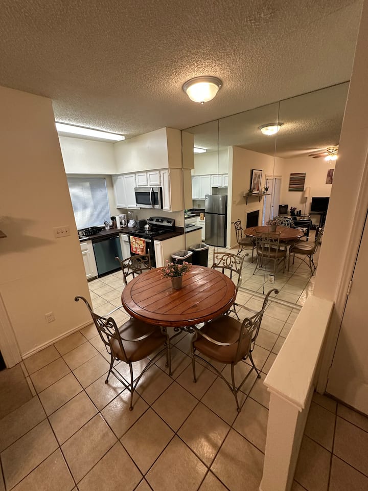 Cozy Apartment In Lake Highlands - Dallas, TX