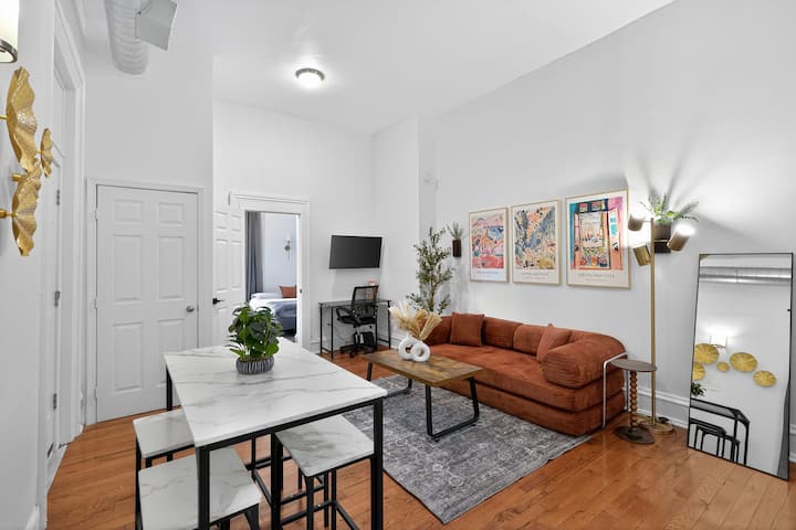 New 1/1 Center City | Sleeps 6 | King Sleeper Sofa - National Park, NJ