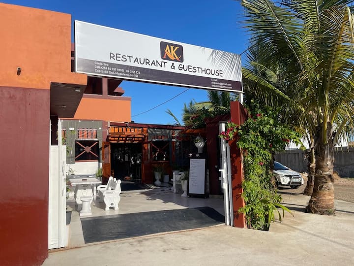Ak Guesthouse Retreat With Private Pool Access - Mozambique