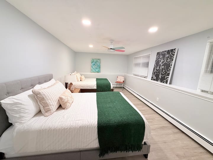 Slow Down| Your Boston Getaway - Norwood, MA