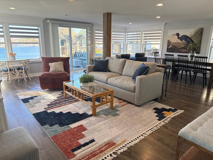 The Summit House - Lake Orion, MI