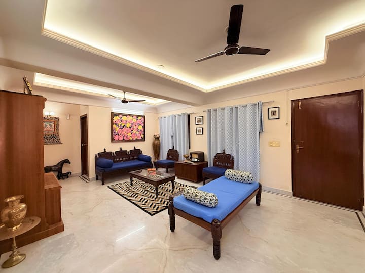 Luxe 4 Bedroom Apartment With Antique Interiors - Jaipur