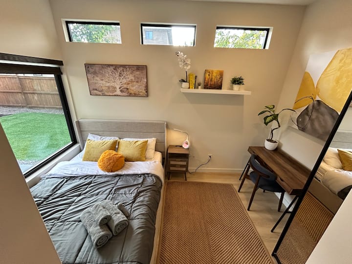 Nestle By The Falls - Niagara Falls - Niagara Falls