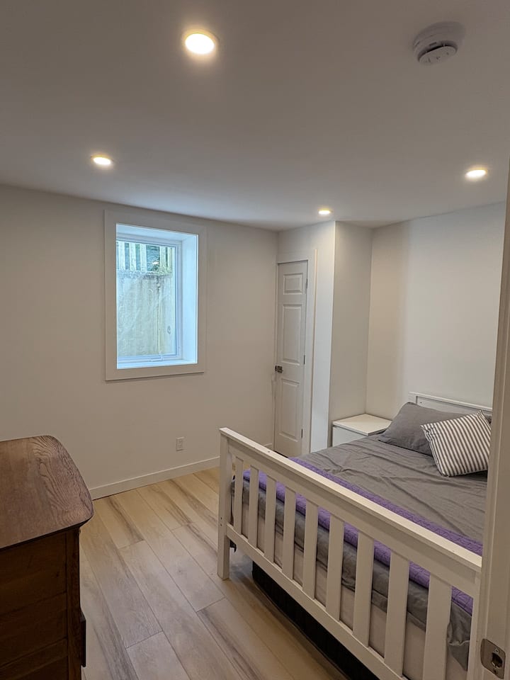 New 1 Bedroom Apartment In Westhampton Beach. - Westhampton Beach, NY