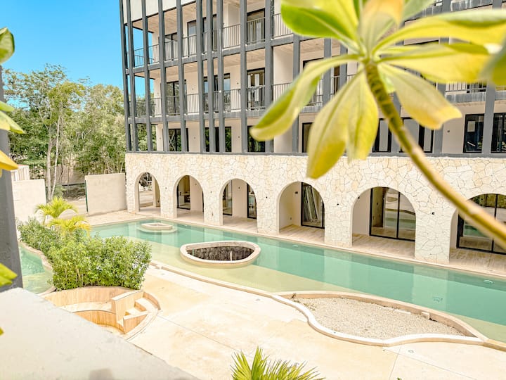 Hc 108b| Two-bedroom Retreat W/ Balcony In Tulum - Paradise Beach