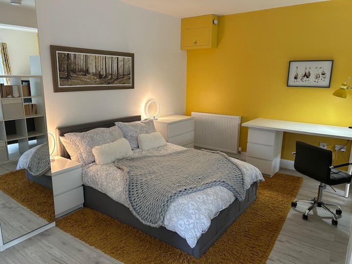 The Studio - Queensferry