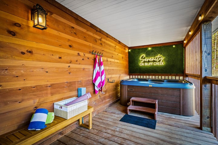 New Listing Special! | Sauna, Hot Tub, Cozy Cabin - Tennessee