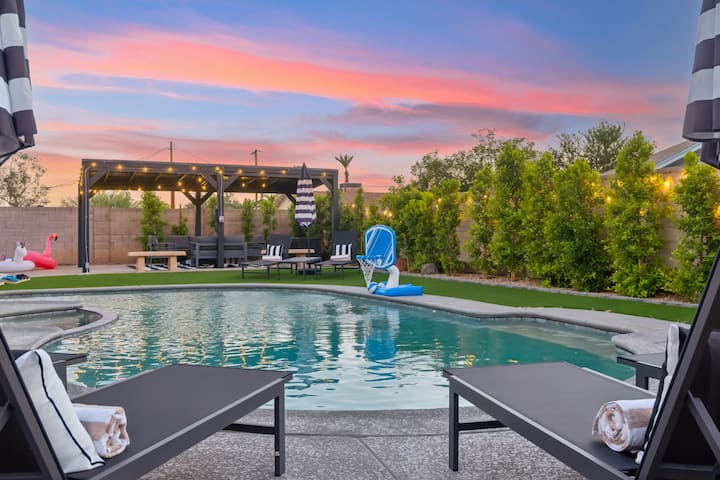 * * New Pool Pad * * Closest To Old Town! * * - Scottsdale, AZ