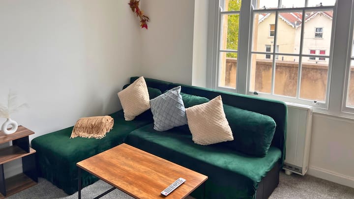 City Chic Stay In Bristol - Bristol