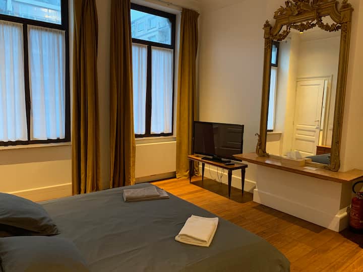 Belle Grande Chambre D'hôtes - Bruxelles