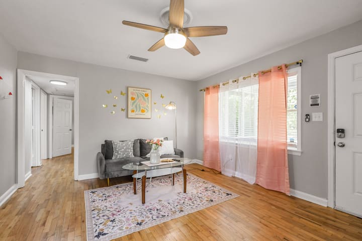 The Doll House - Cozy 3 Bedroom Home Steps To Fsu - タラハシー, FL