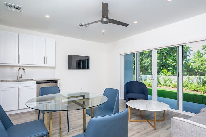 1bd 2ba Convenient And Cosy Apartment With Pool - Cayman Islands