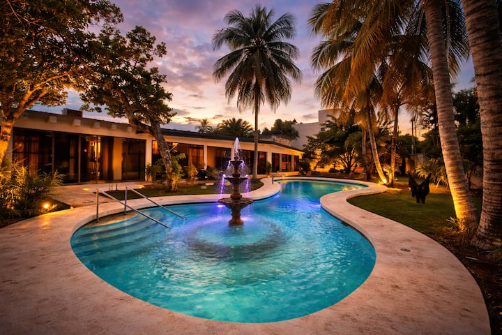 Spacious Loft For 6 With Pool & Garden Access - Mérida