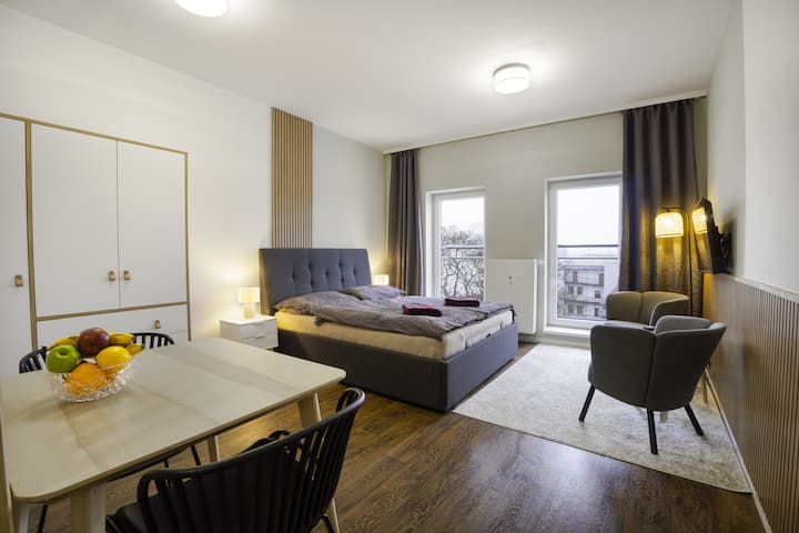 Apt • Parkování Zdarma • Občerstvení • Terasa - ブルノ