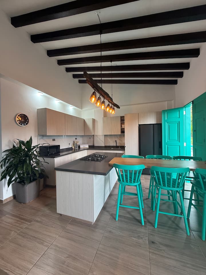 Modern Loft Next To The Monastery Of Jericó - Jericó