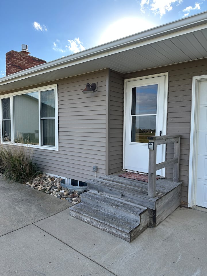 Cozy Ranch House On The Outskirts Of Brookings - Brookings, SD