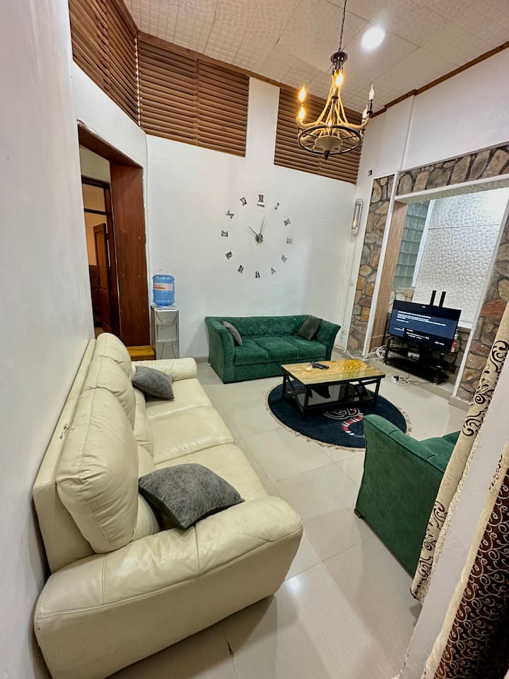 Appartement Meublé Des Deux Chambres - Bukavu