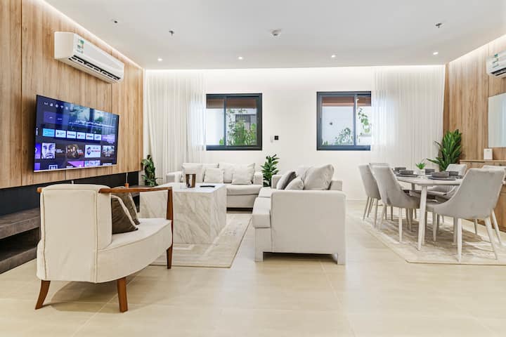 Contemporary Apt Near Airport | 30 - Riyadh King Khalid Airport (RUH)