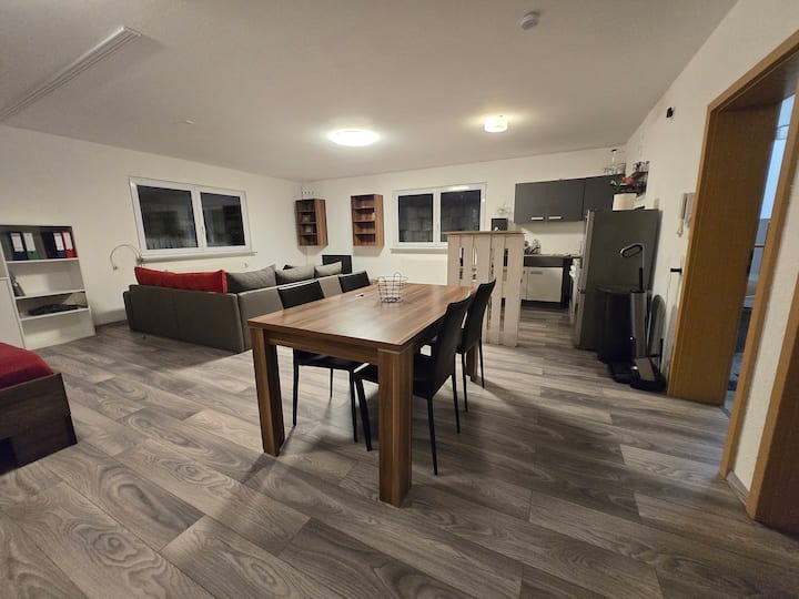 Ruhiges 1,5-zi. Apartment Mit Küche & Parken - Hilzingen