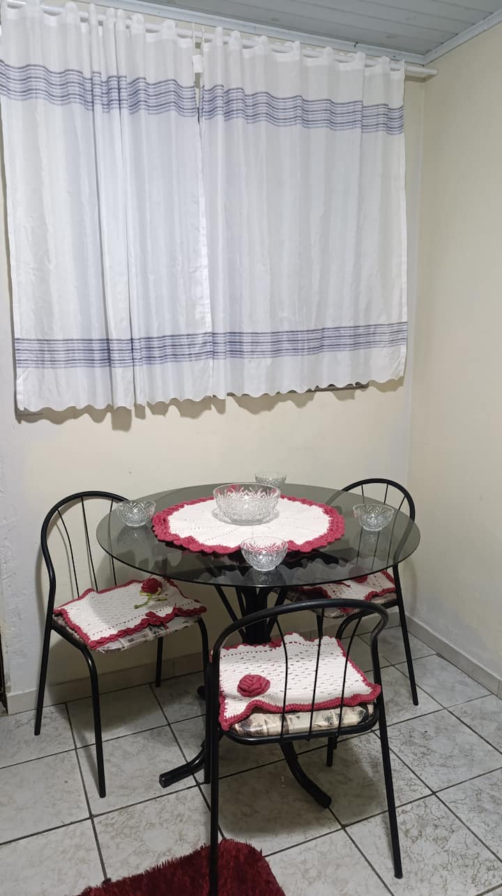 Simples E Aconchegante: Seu Lar Fora De Casa! - Blumenau