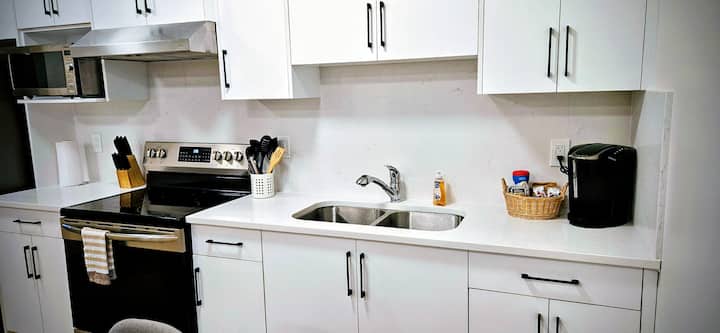 2 Bedroom Suite - Surrey