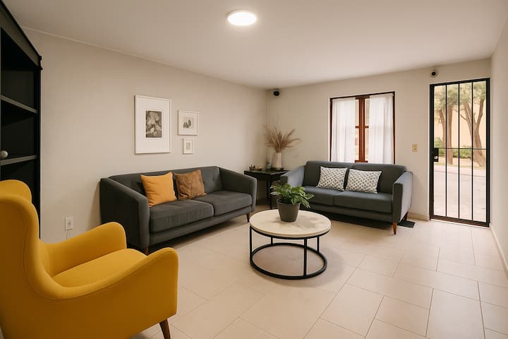 Casa Frente A Plaza La Conchita | Coyoacán - Mexico State