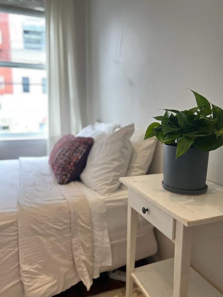 Gardenroom In Long Island City Ny Close To Subway - Jersey City, NJ