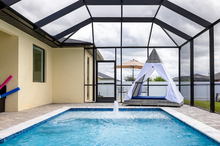 Sunset Heaven | 12 Ppl | Pool | Cine |Firepit |Bbq - Cape Coral, FL