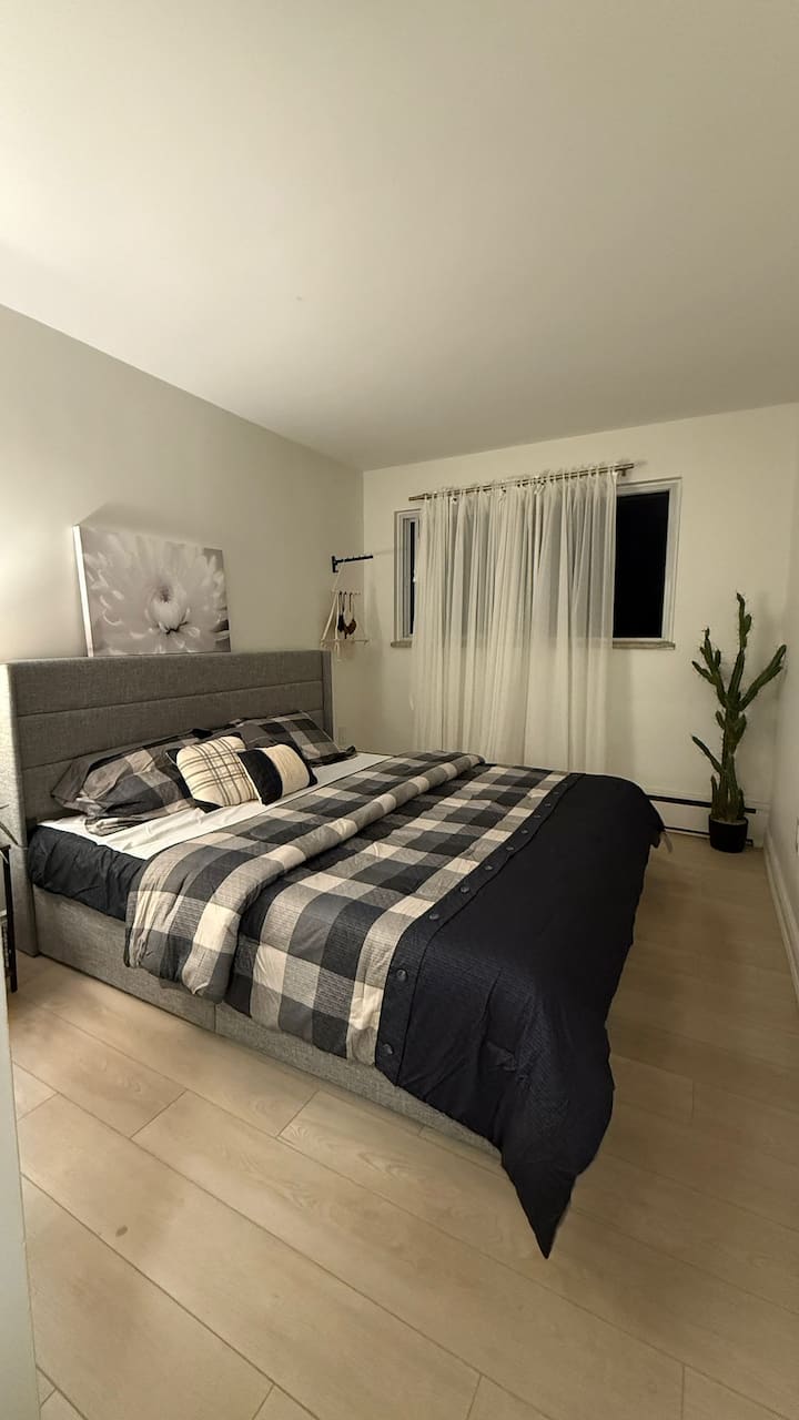 One Bedroom Near Burlington Downtown - Burlington