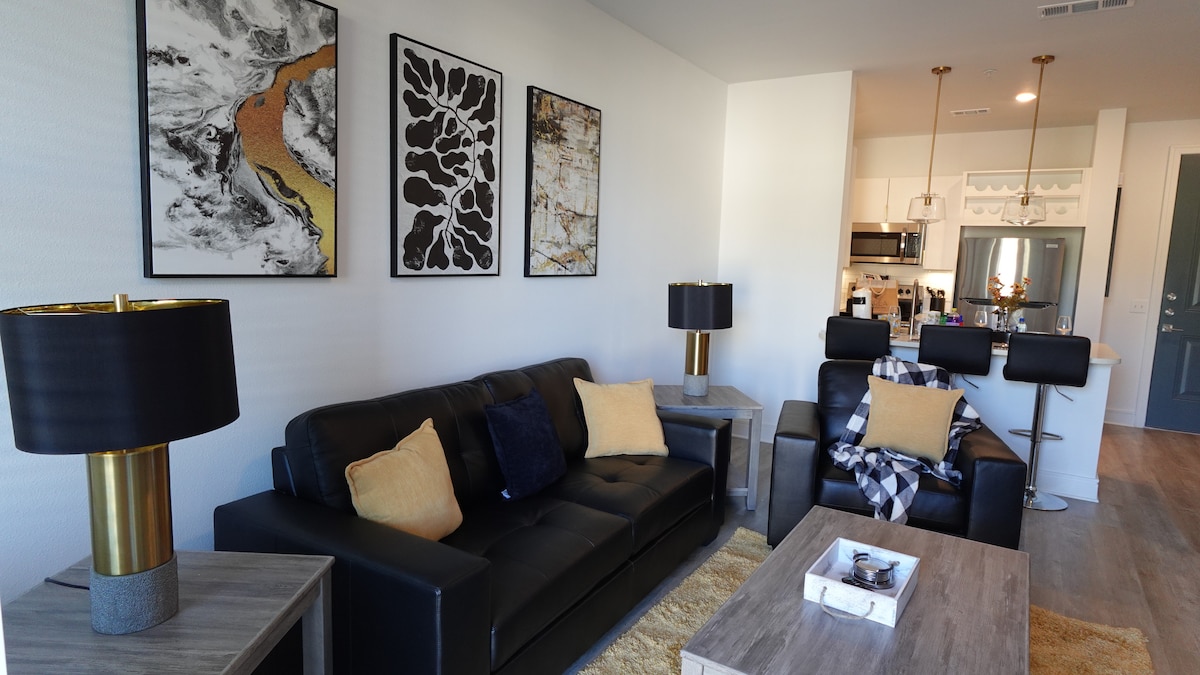 Sunny Sarasota Retreat | Minutes to Siesta Key - Flats for Rent in ...