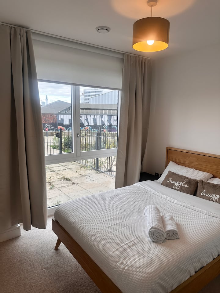 Cozy One Bedroom With A Big Balcony And Parking - Birmingham