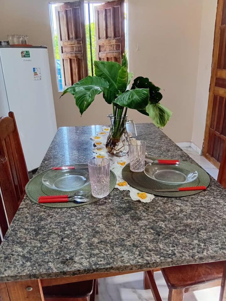 Casa  2 Quartos, 1 Banheiro, Sala, Cozinha Varanda - Santarém