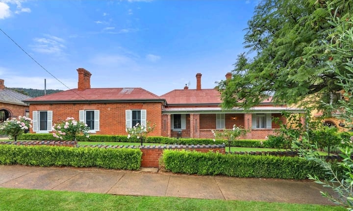 Prinsted - Charming 1890s Homestead - Tamworth