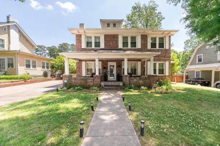Historic Home In Gastonia - Gastonia, NC