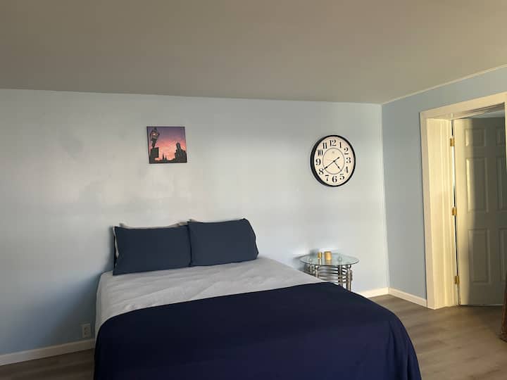 Waterford 2-br | Ensuite & Near Canal - Troy, NY