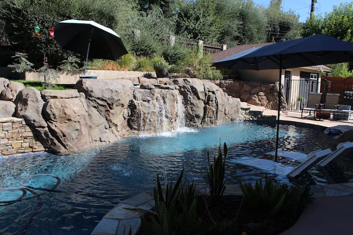 Oak Glen -Luxurious Resort Style Getaway - Oak Tree Mountain, Oak Glen
