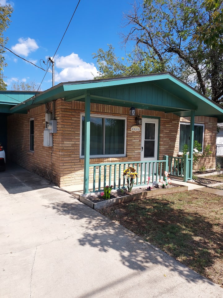 Lantana Cottage - Kerrville, TX