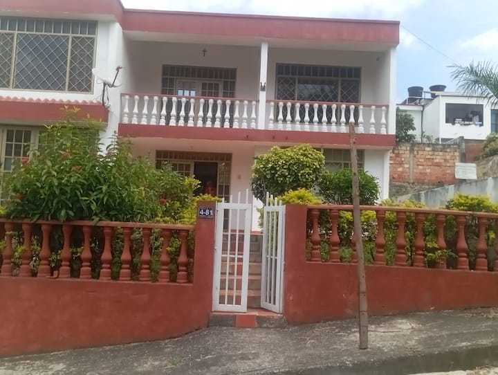 Descansa Con Tu Familia En Medio De La Naturaleza - Villeta