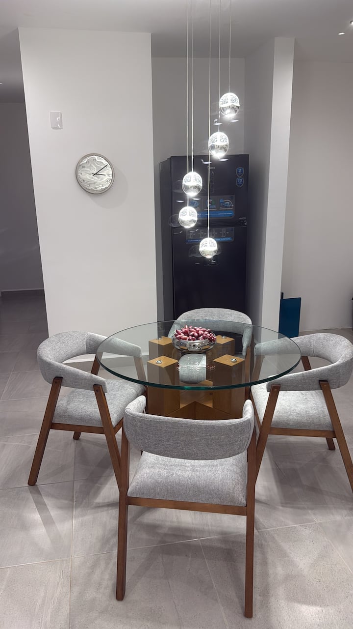 Depa 2, Alojamiento Entero, Excelente Ubicación. - Monterrey